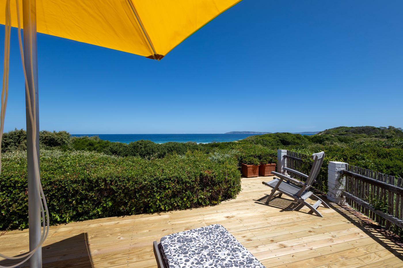 Pansy Shell Cottage | Plett Villas